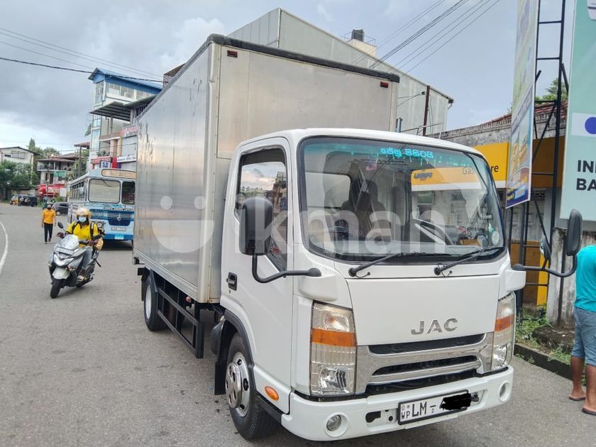Lorry For Hire 12.5ft With Movers in Kesbewa | ikman
