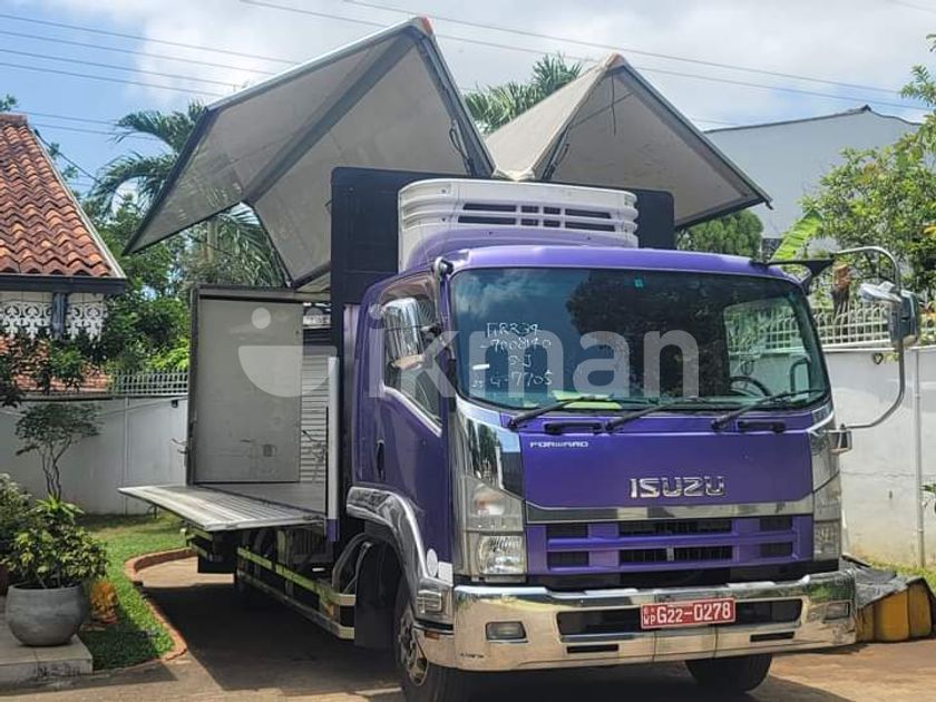 Lorry For Hire 22.5ft With Movers for Sale in Katugastota | ikman