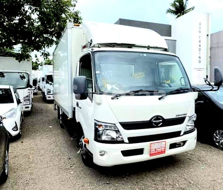 Lorry for Hire / House Movers Services for Sale in Wellampitiya | ikman