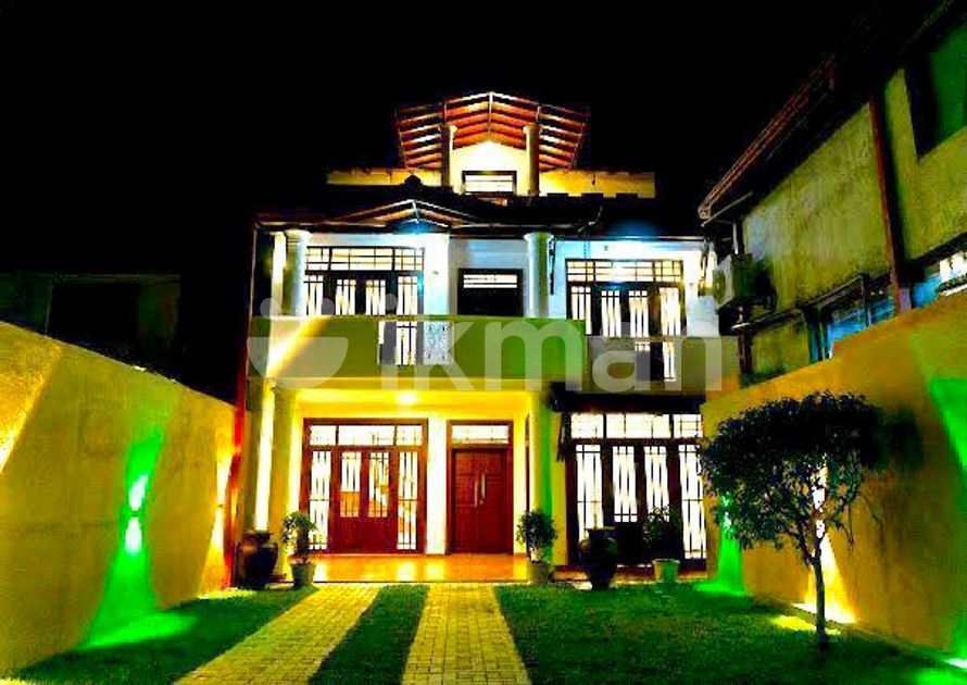 Luxury 3-Story House For Sale In Boralesgamuwa - Facing 120 Main Road ...