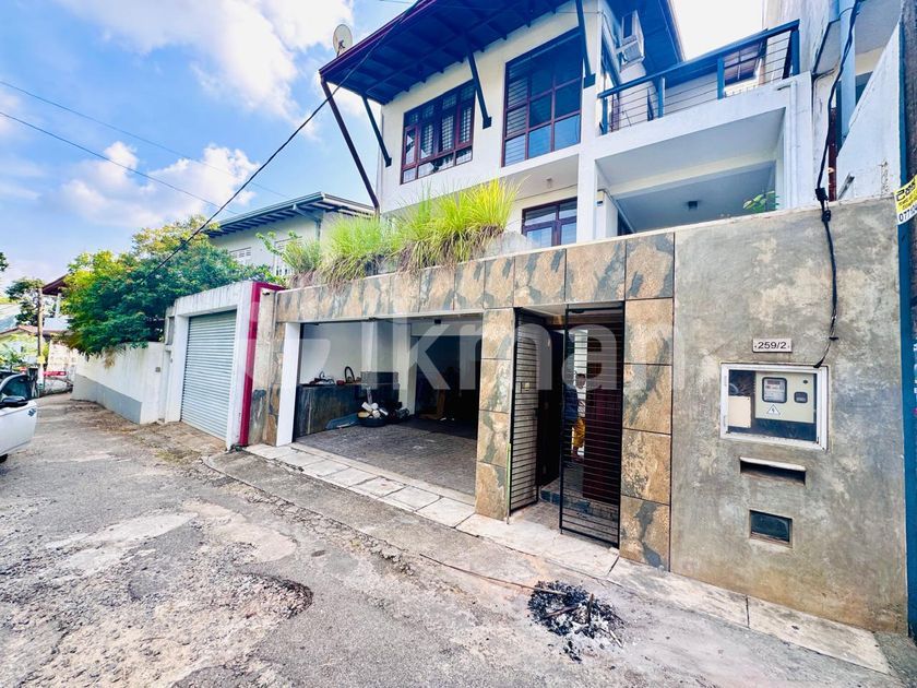 Luxury 3-Story House for Sale in Kalapaluwawa, Rajagiriya | ikman