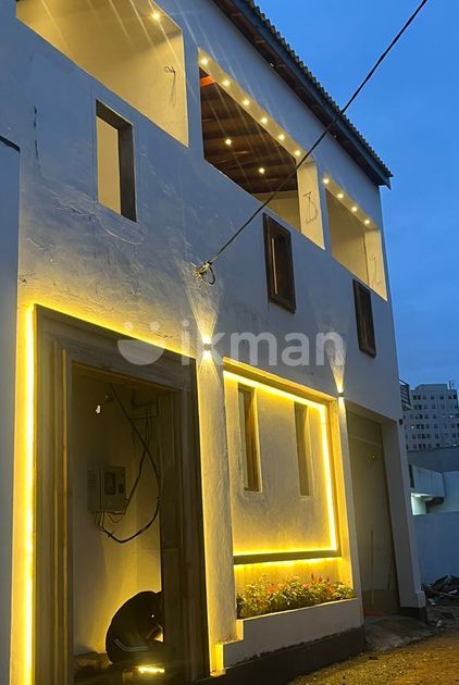 LUXURY 6 PERCHES MODERN HOUSE FOR SALE AT LONDON SQAURE KOLONNAWA | ikman