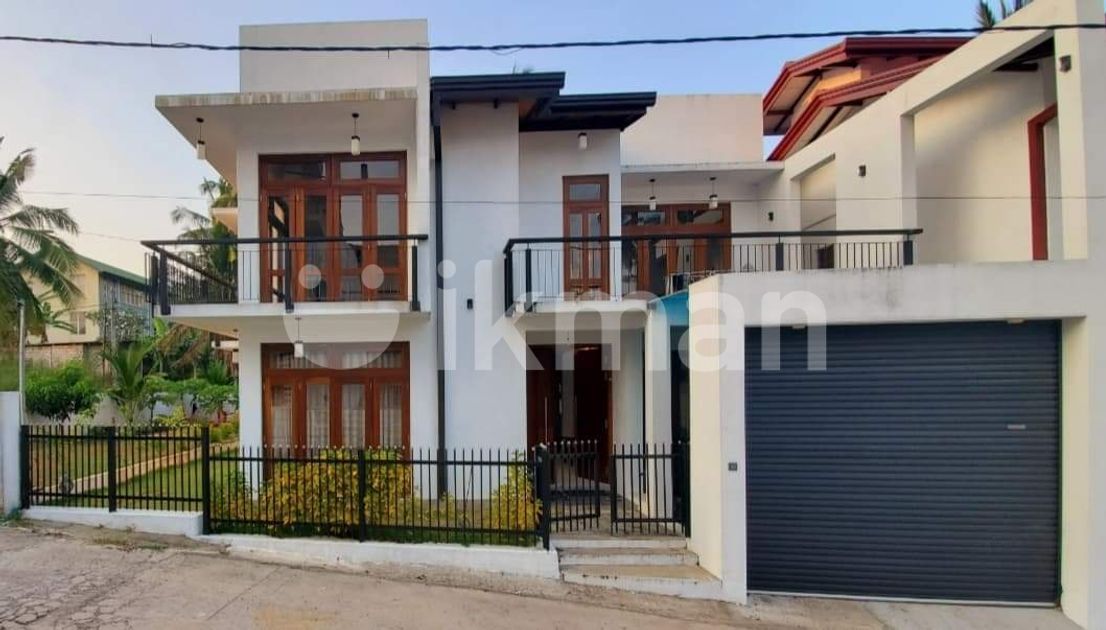Luxury Modern 4-Bedroom House for Sale in Mattegoda | ikman