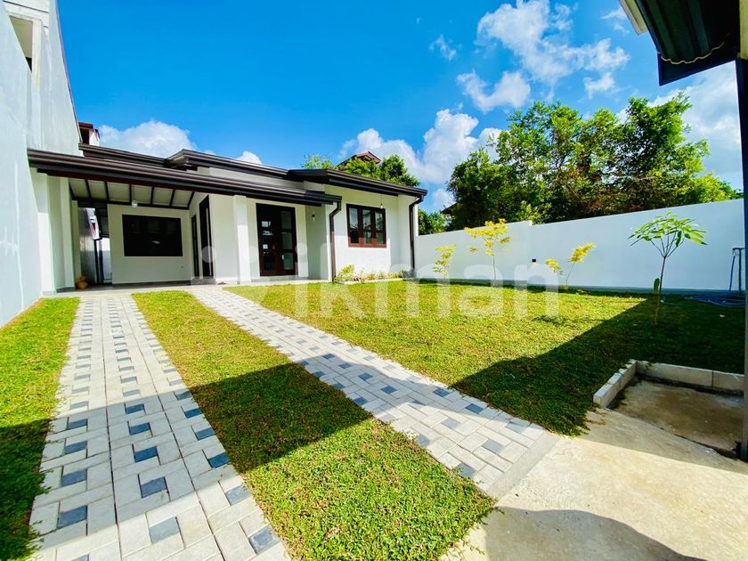 Luxury Modern House for Sale in Malabe | ikman