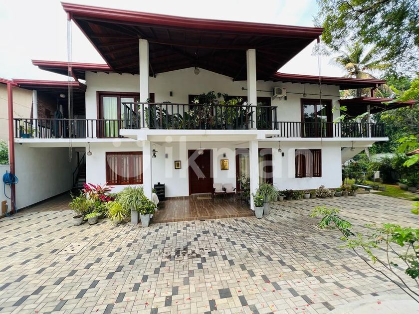 Luxury Spaciously Modern House for Sale at Nugegoda | ikman