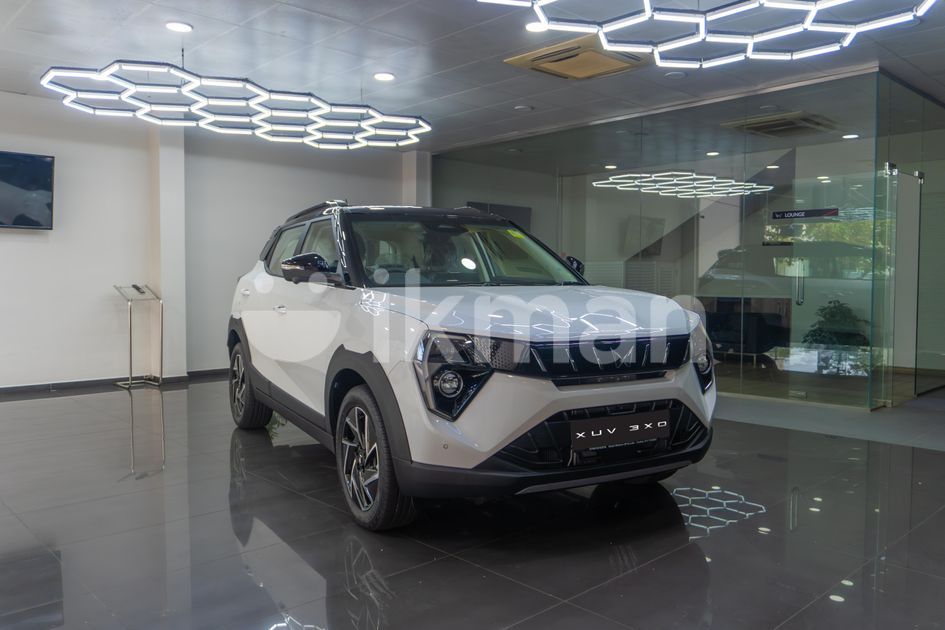 Mahindra XUV 3XO 2025 for Sale in Colombo 2 | ikman