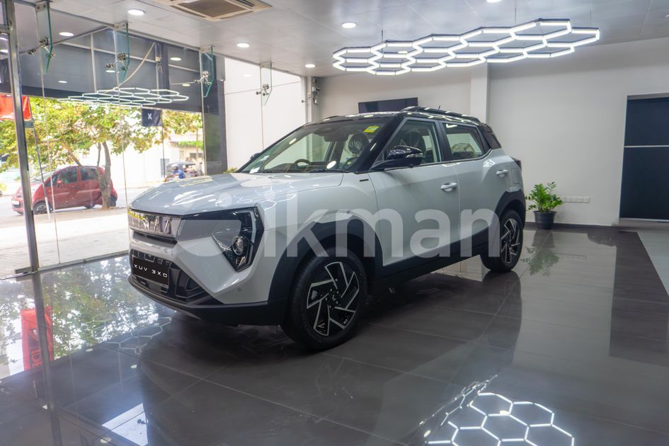 Mahindra XUV 3XO 2025 for Sale in Colombo 2 | ikman