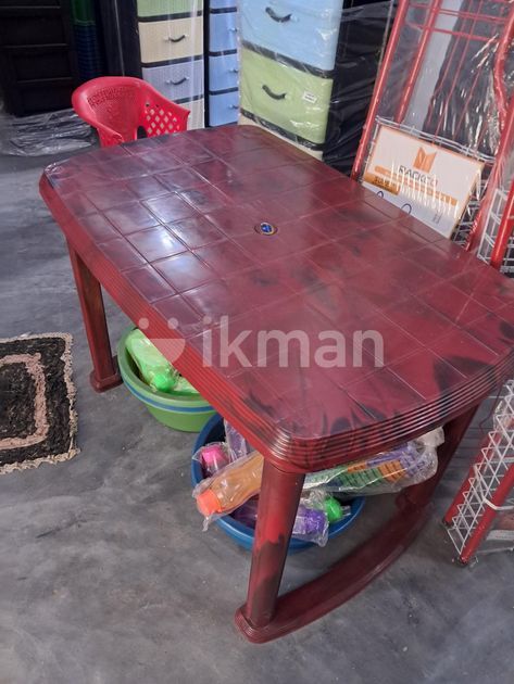 Maroon Tables for Sale | Dehiwala | ikman