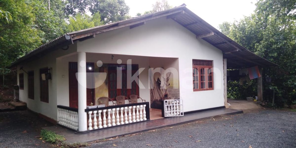 Mathale : 3BR (25P) Luxury House for Sale in Alawathugoda | ikman