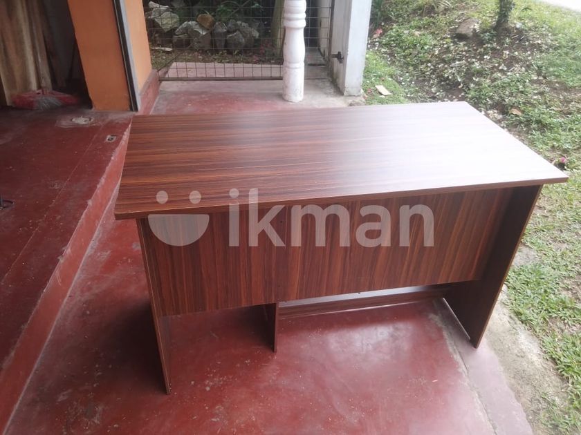 Melamine Office Table 4x2ft for Sale | Kadawatha | ikman