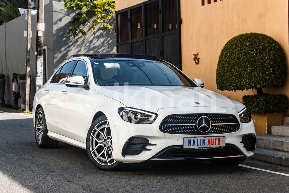 Mercedes Benz E200 AMG PREMIUM PLUS 2023 for Sale in Kohuwala | ikman
