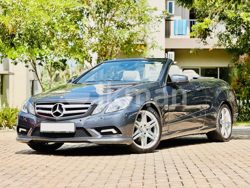 Mercedes Benz E200 CABRIOLET 10 k MILES 2011 for Sale in Malabe | ikman