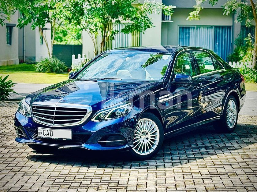 Mercedes Benz E300 ELEGANCE 2015 for Sale in Malabe | ikman
