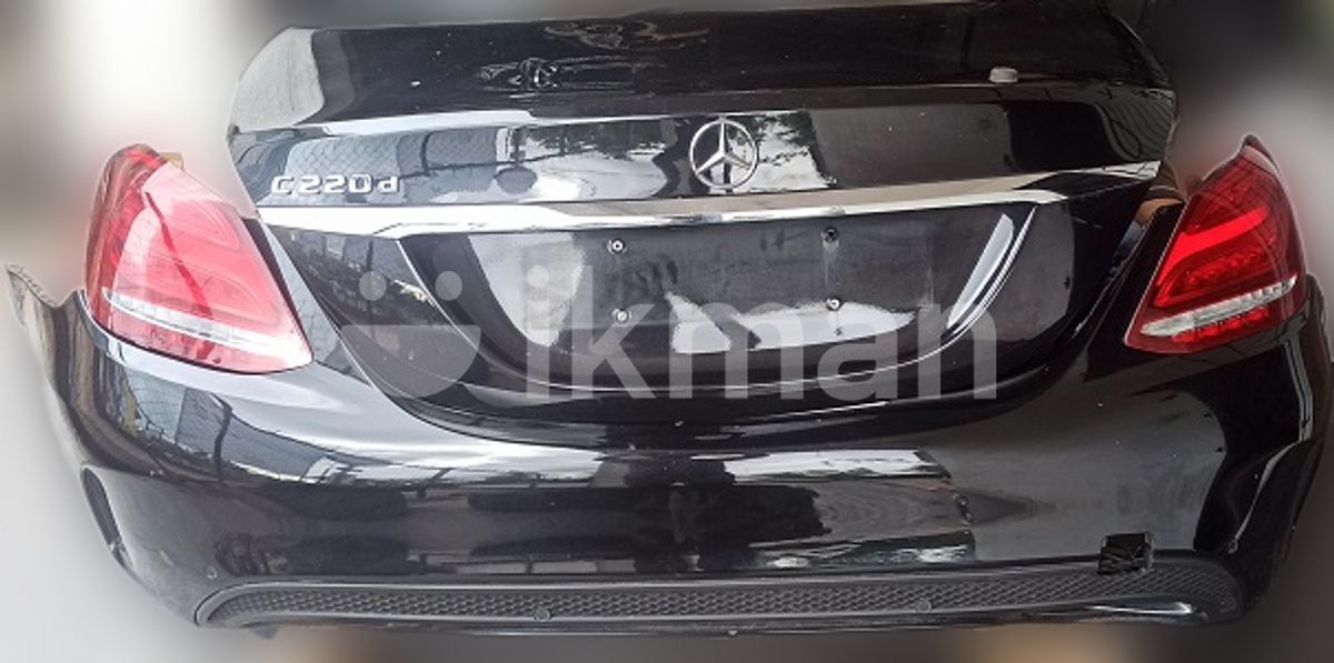 Mercedes Benz W205 Rear End Complete for Sale in Talawatugoda | ikman