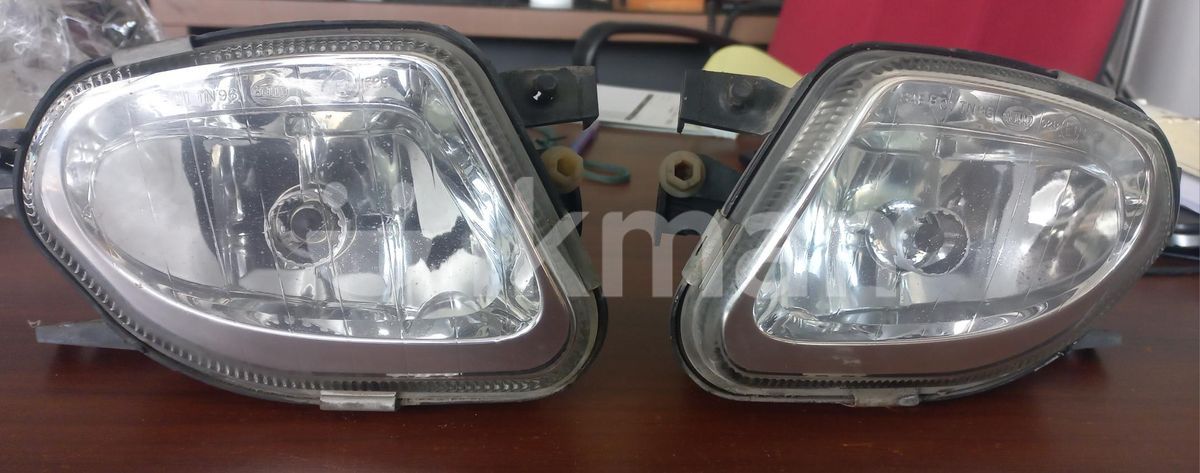 Mercedes Benz W211 Fog Light Set Complete for Sale in Boralesgamuwa | ikman