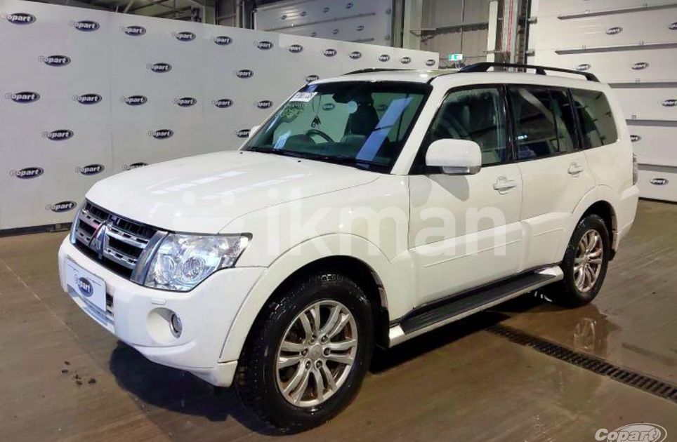 Mitsubishi Montero Center Spare Wheel 2011 Diesel for Parts for Sale in ...