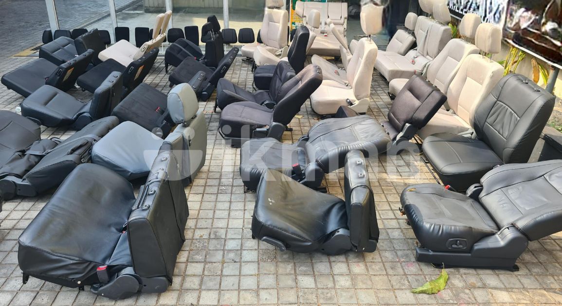 Mitsubishi Montero Leather / Fabric Seat for Sale in Battaramulla | ikman