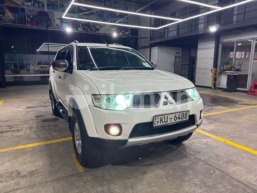 Mitsubishi Montero Sport 2011 for Sale in Malabe | ikman