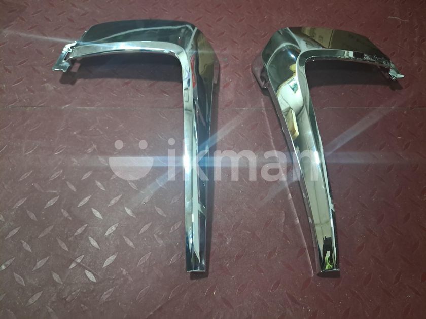 Mitsubishi Outlander Bumper Nickl Garnish L/ R for Sale in Nugegoda | ikman