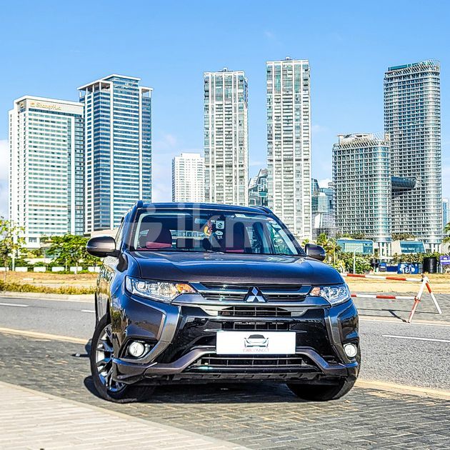 Mitsubishi Outlander PHEV Premium 2015 for Sale in Colombo 5 | ikman