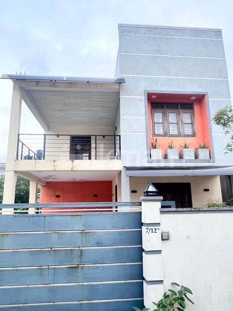 Modern 2-Story House in Hendala, Wattala For Sale | ikman