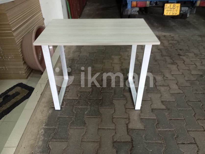 Modern 3x2 Open Space Smart Table for Sale | Kottawa | ikman