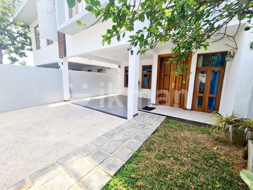 Modern Designed Luxury 3 Story House For Sale In Thalawathugoda | ikman