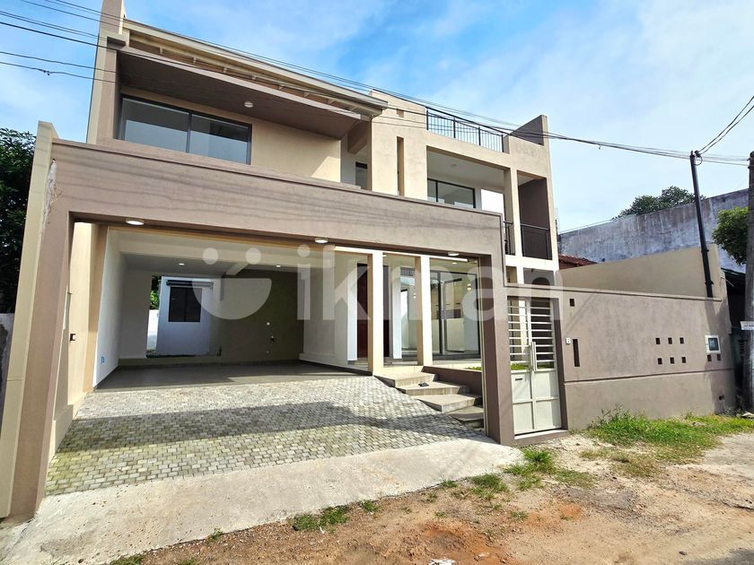 Modern Designed Luxury Three Story House For Sale In Kesbewa | ikman