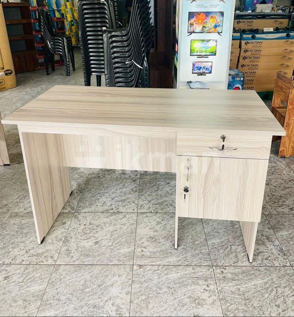MODERN MELAMINE 4*2FT AMERICAN WHITE OFFICE TABLE for Sale ...