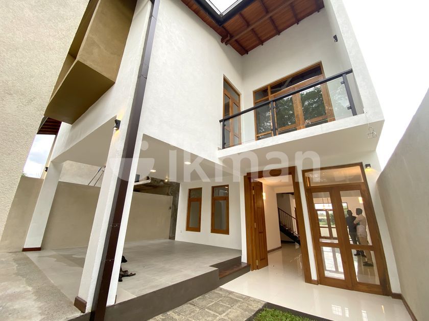 Modern Solid Brand-New - Malabe Gamunupura Criston Town | ikman