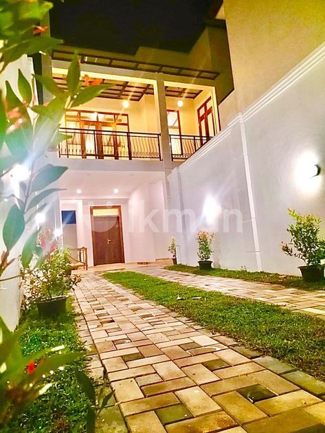 Modern Spacious House for Sale at Piliyandala | ikman