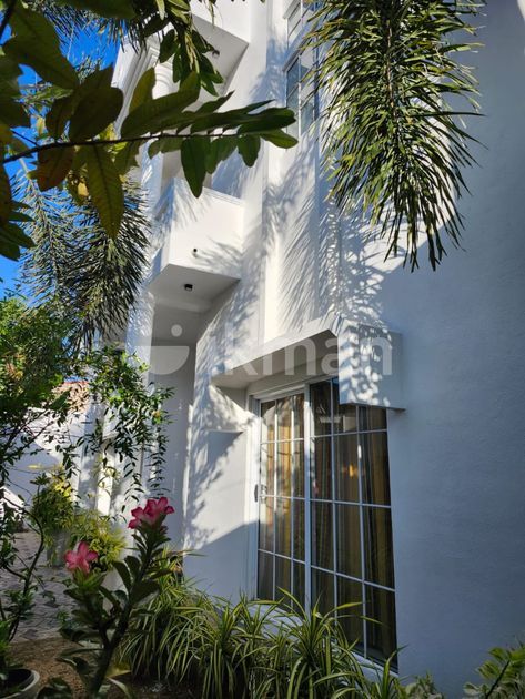 Moratuwa Town : 4BR (13.64P) Airconditioned Luxury House for Sale | ikman