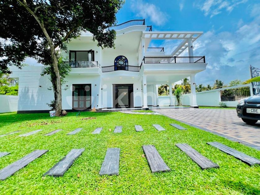 Most Beautiful Luxurious House Brand New All Completed In Negombo Area ...