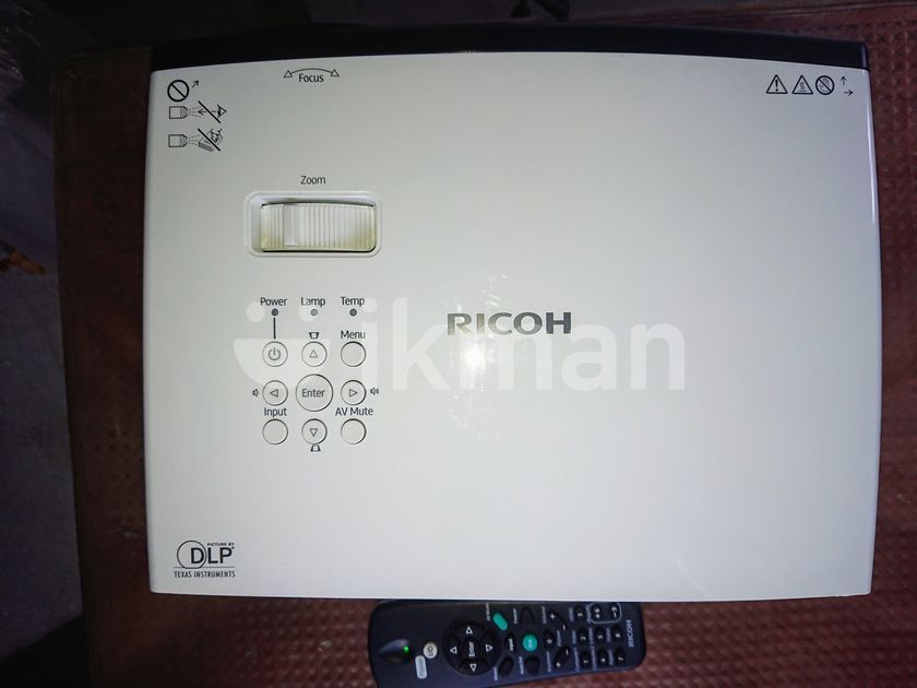 Multimedia Projector Rioch Japan PJ WX5140 Lumens 3200 for Sale in ...