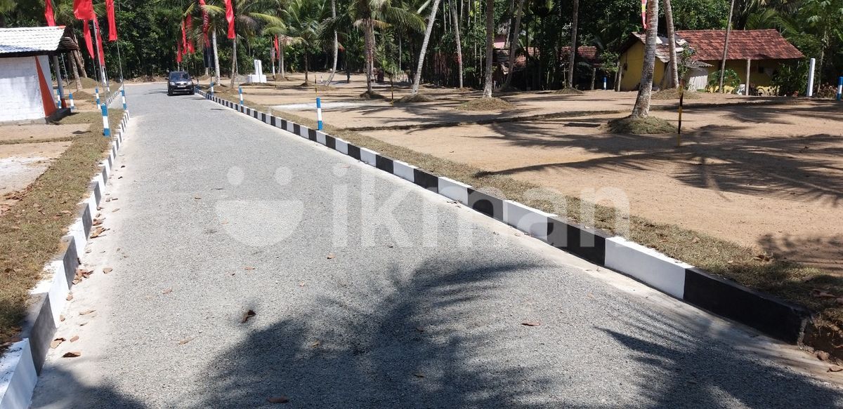 Negambo වලට විනාඩ් 10යි බිම් කොටස් | ikman