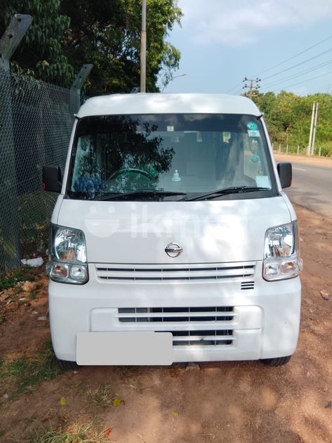 Nissan- Buddy Van (7 Seated) in Battaramulla | ikman