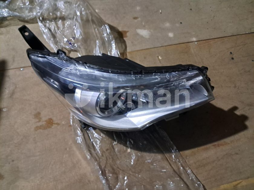 Nissan Dayz Head Lamp L R for Sale in Nugegoda | ikman