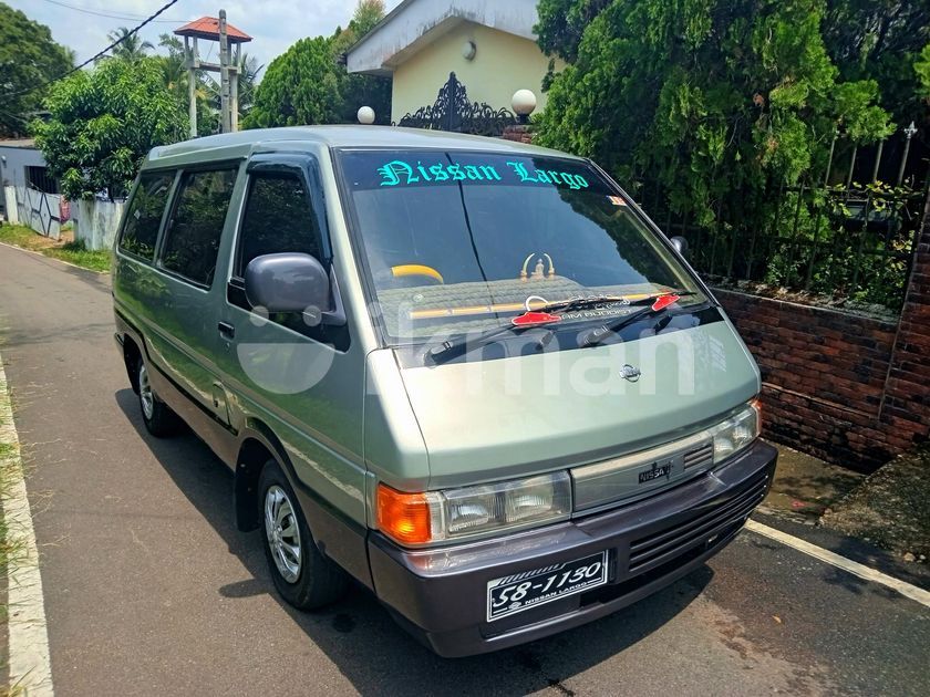 Nissan Largo Vannate 1990 | හෝමාගම | ikman