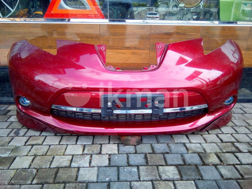 Nissan Leaf AEZ0 Front Bumper Panel in Kottawa | ikman