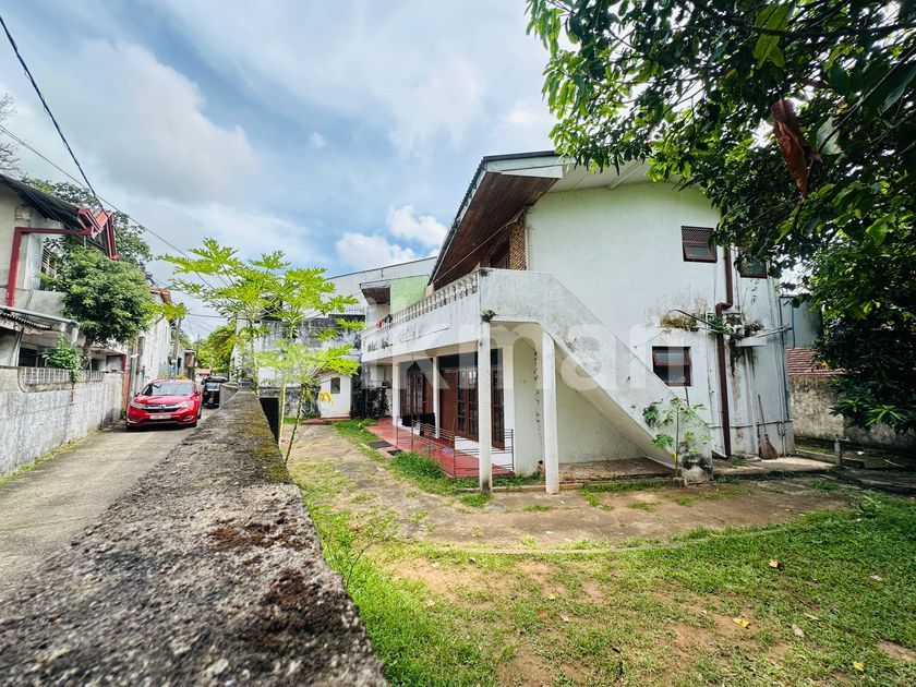 (NNI321) 2 Story house Sale At 15 Feet Pvt Rd Pagoda Nugegoda | ikman