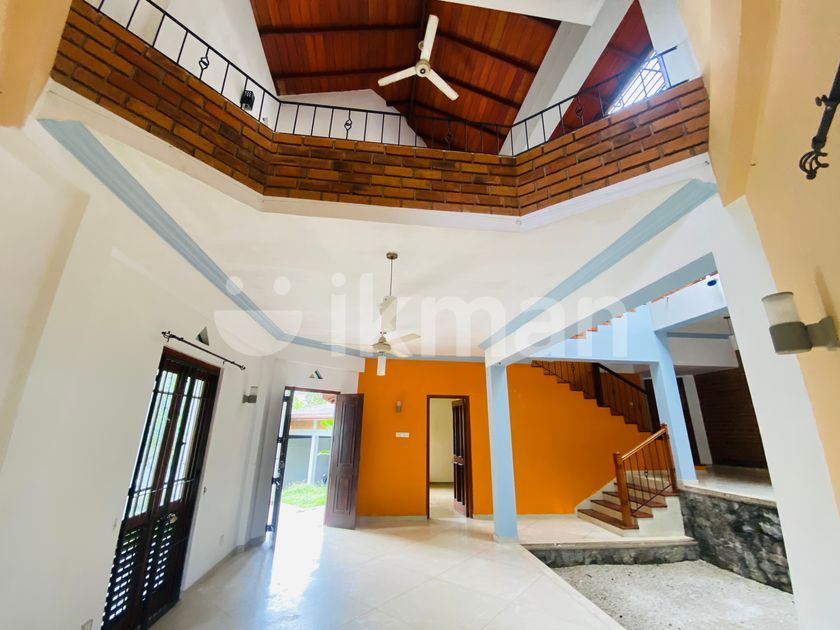 Open Style Beautiful 2 Story House at Kalapaluwawa, Close to Rajagiriya ...