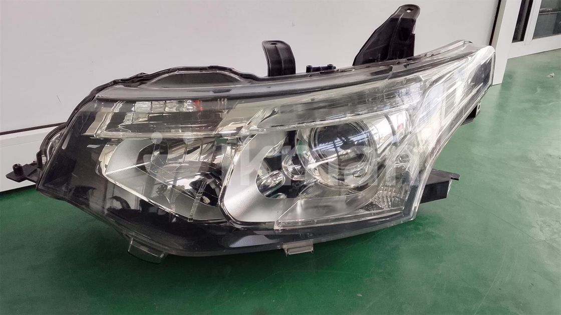 out lander GG2w head light for Sale in Kottawa | ikman