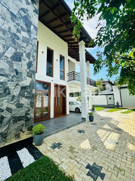 PaddyField Facing Luxury 2 Story House For Sale In Panadura | ikman