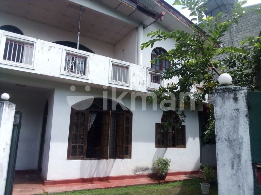Pannipitiya : 4 Bedrooms (7 P) House for Sale in Depanama | ikman