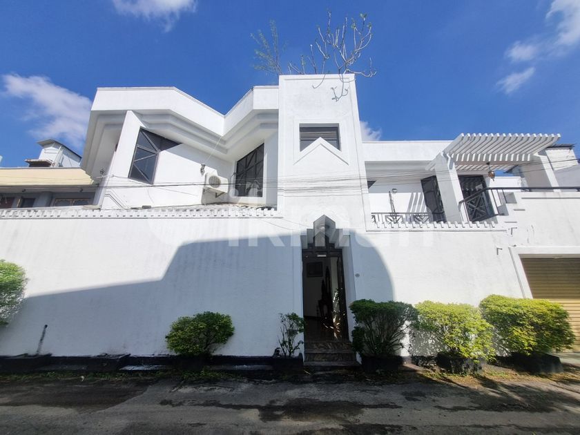 Prestigious Colombo 7 Residence with Rare Greenery | ikman