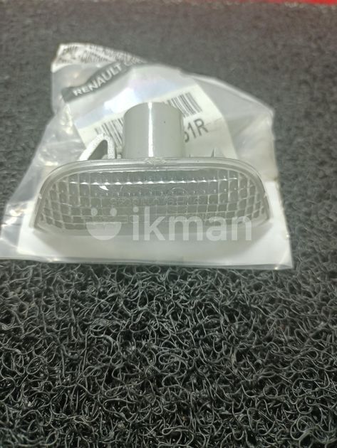 Renault Kwid fender lamp in Colombo 10 | ikman