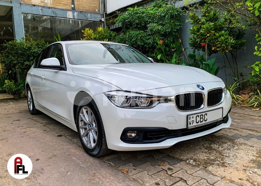 Rent a car- BMW 318i in Kiribathgoda | ikman