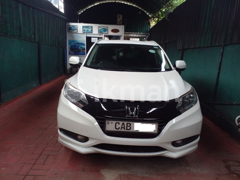 Rent a Car- Honda Vezel SUV in Maharagama | ikman