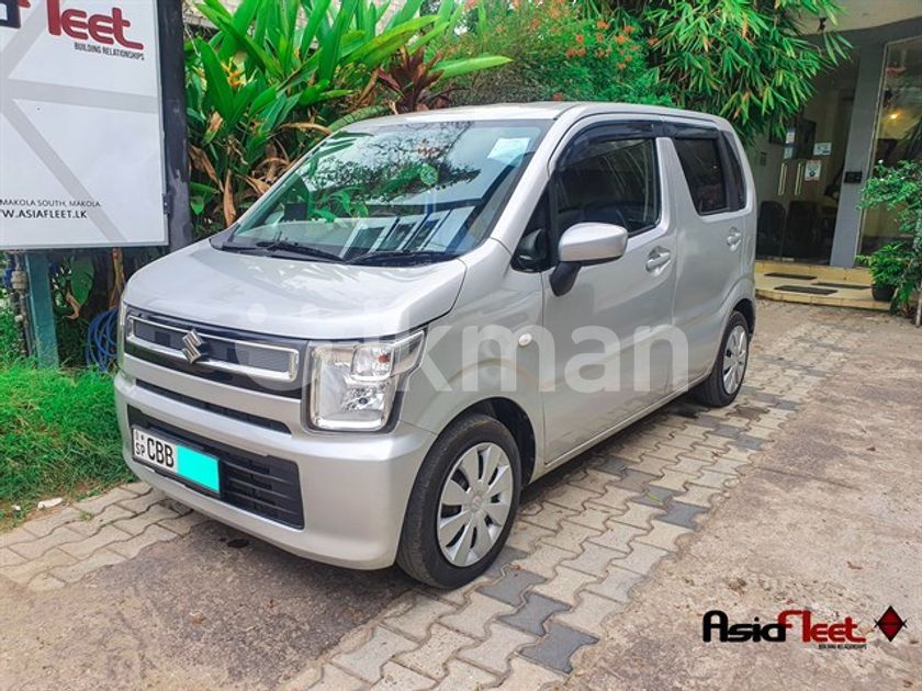 Rent a Car - Suzuki Wagon R 2016 in Colombo 3 | ikman