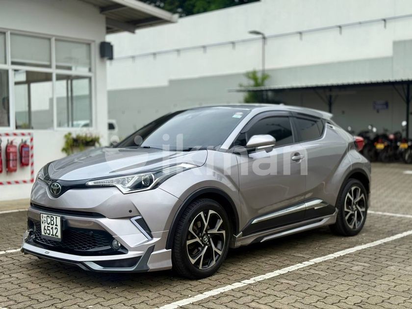 Rent a car - Toyota CHR in Nugegoda | ikman